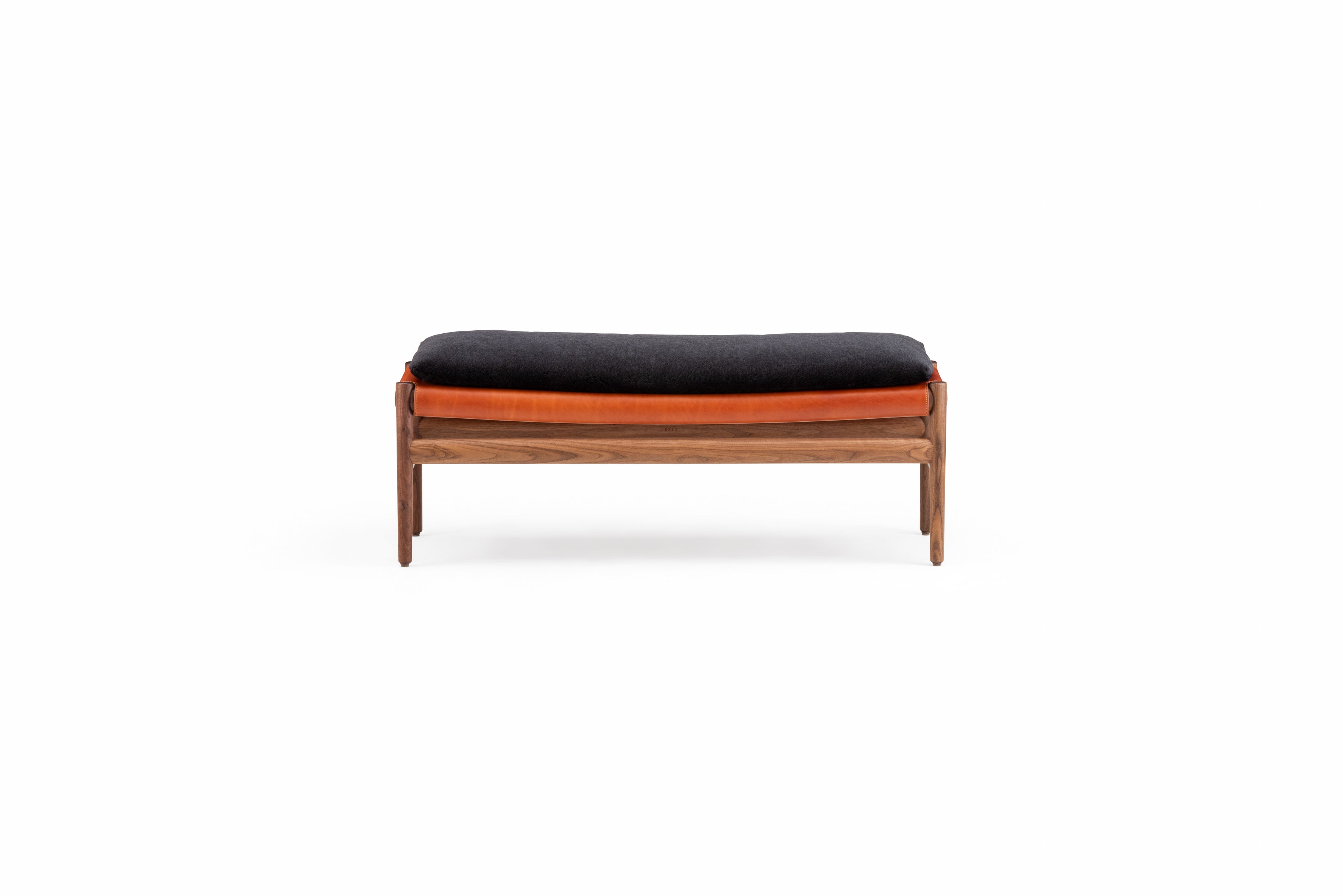 Sela Medium Bench – Hammer And Spear