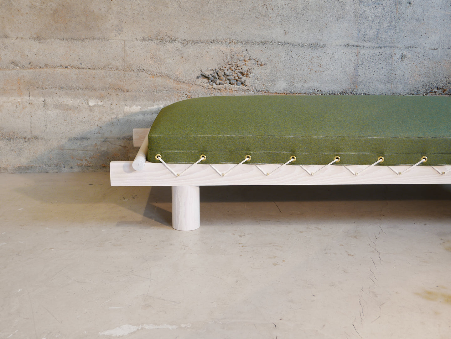 Field Daybed – Hammer And Spear